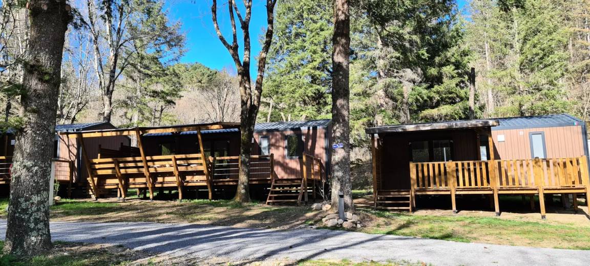 33 M² Mobil-home ∙ 3 Chambres ∙ 6 Personnes - Joyeuse