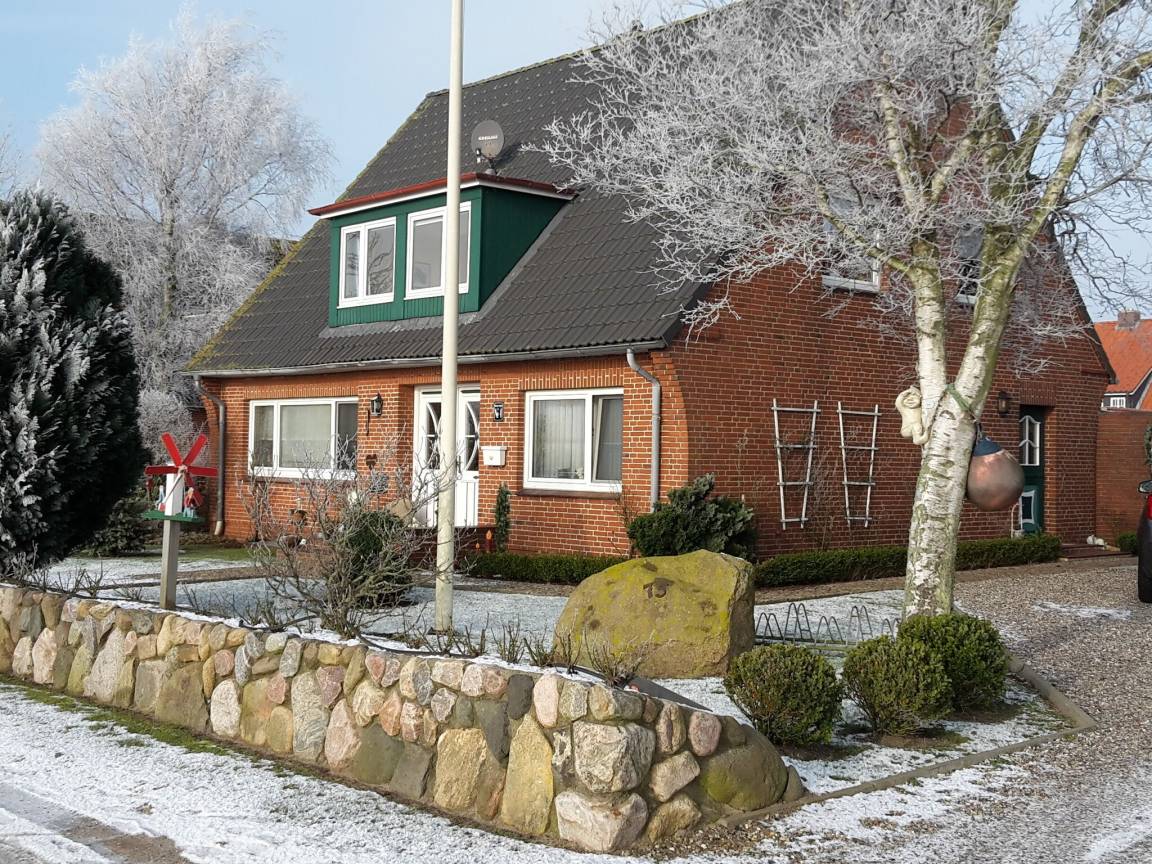 74 M² Ferienhaus ∙ 2 Schlafzimmer ∙ 4 Gäste - Utersum