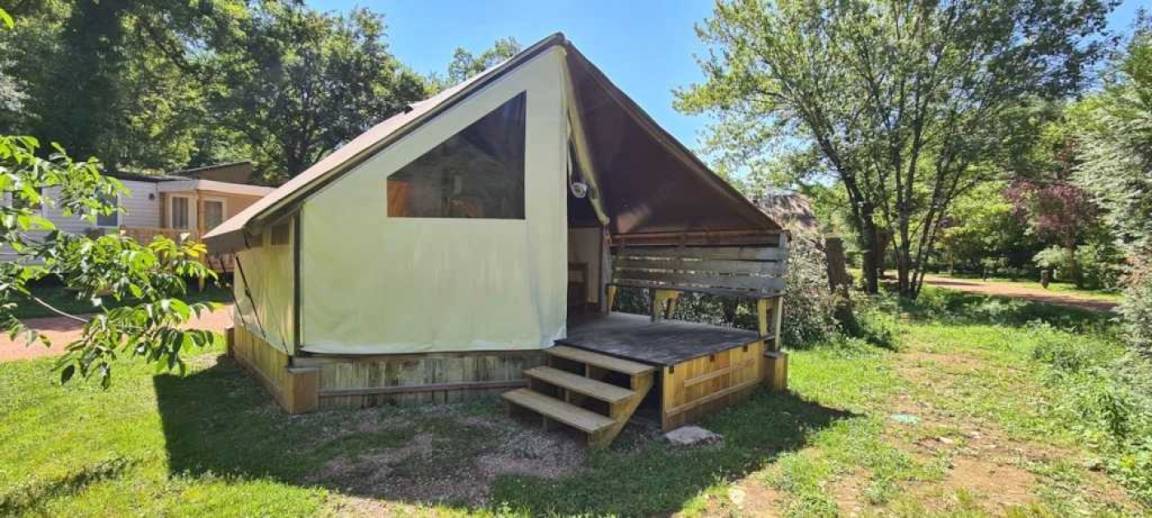 17 M² Tent ∙ 2 Bedrooms ∙ 4 Guests - Lot