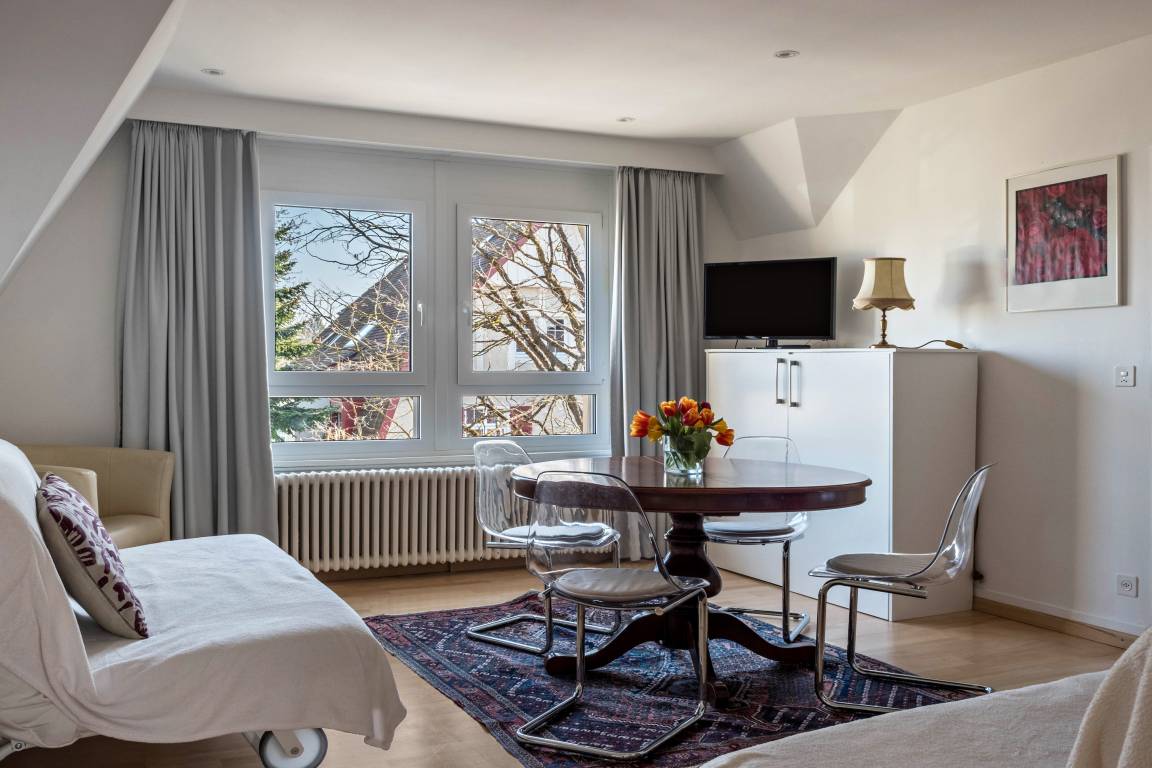 70 M² Ferienwohnung ∙ 1 Schlafzimmer ∙ 7 Gäste - Kreuzlingen