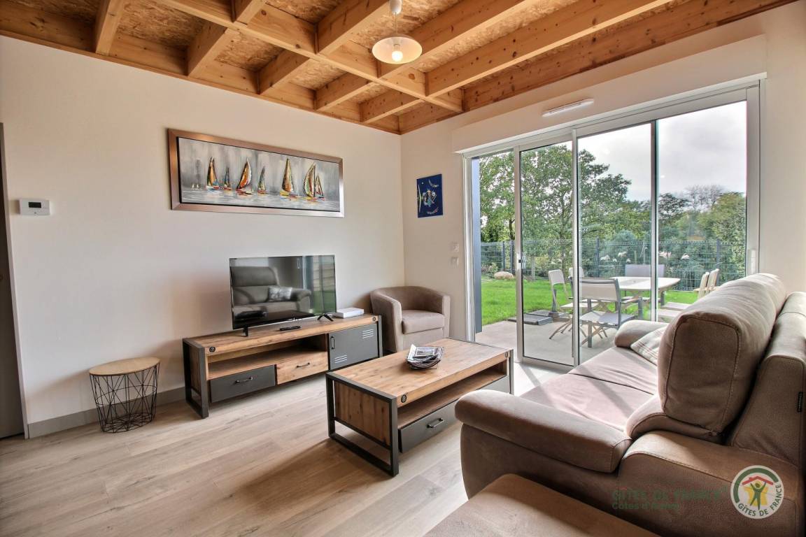 65 M² Gîte ∙ 2 Chambres ∙ 4 Personnes - Louannec