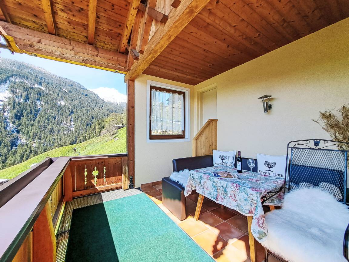 House ∙ 2 Bedrooms ∙ 5 Guests - Mayrhofen