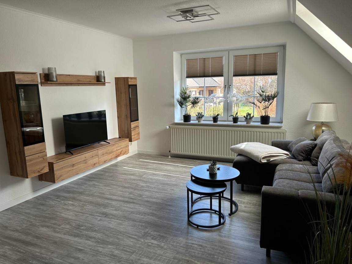 78 M² Ferienwohnung ∙ 2 Schlafzimmer ∙ 5 Gäste - Bad Nenndorf