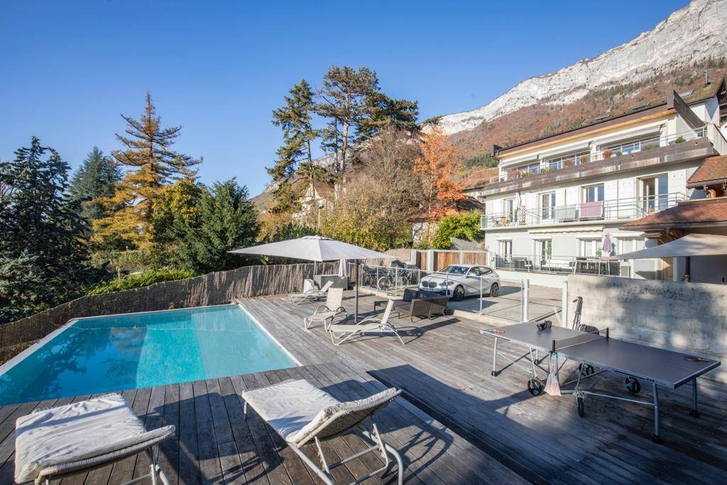 90 M² Apartment ∙ 2 Bedrooms ∙ 4 Guests - Annecy