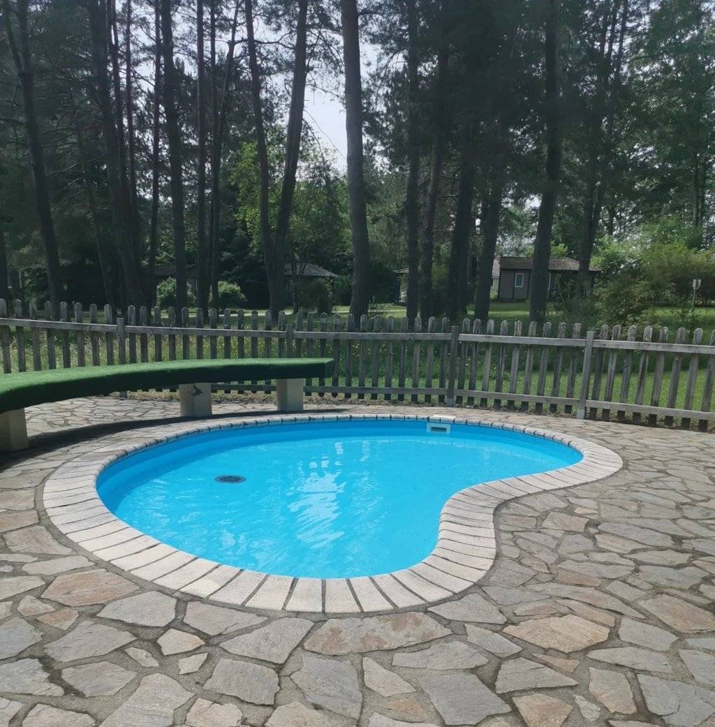 35 M² Camping ∙ 2 Chambres ∙ 5 Personnes - Corrèze