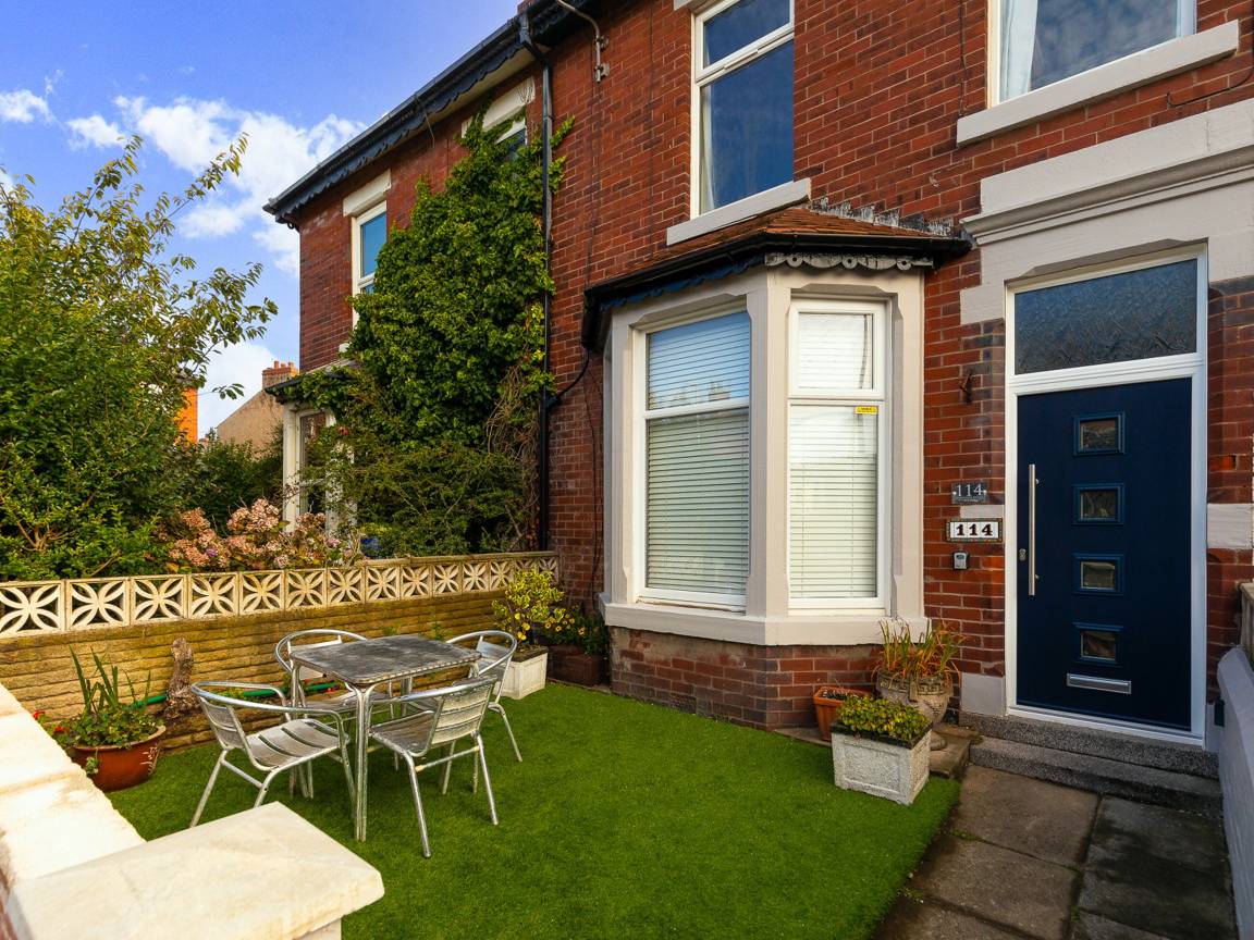 Cottage ∙ 5 Bedrooms ∙ 10 Guests - Blackpool