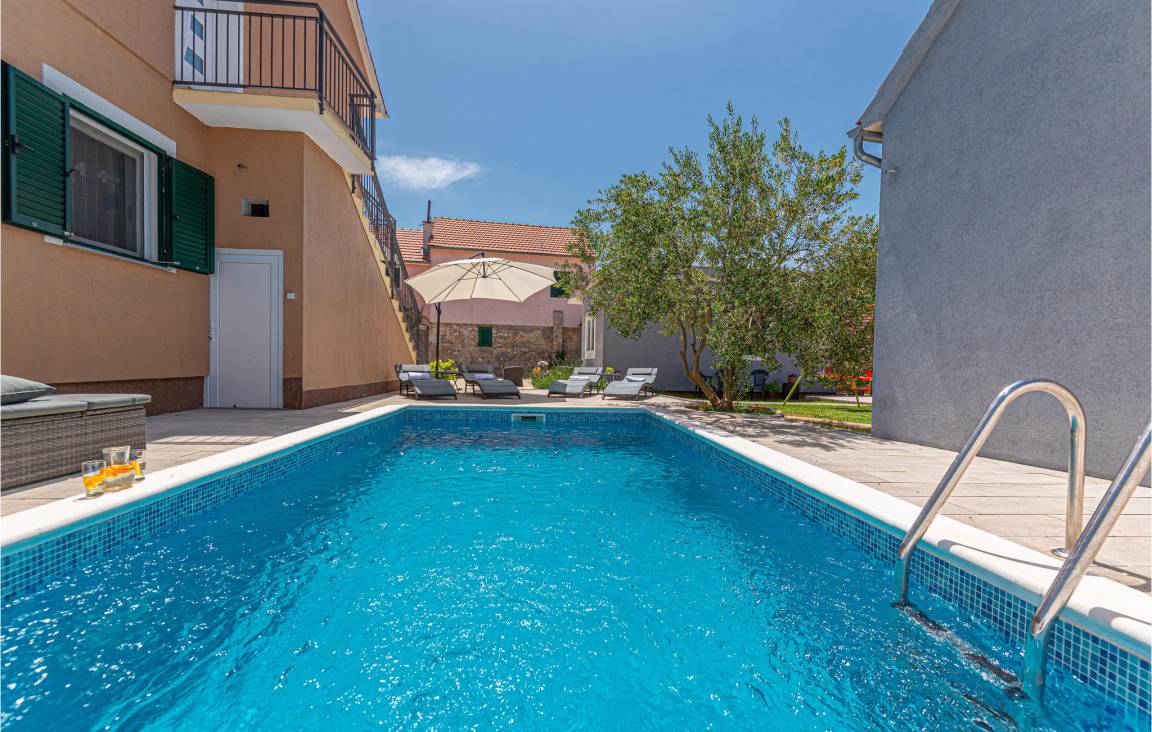 42 M² Apartment ∙ 1 Bedroom ∙ 3 Guests - Skradin