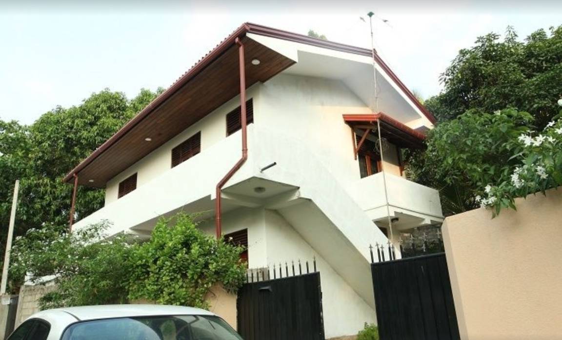 100 M² House ∙ 3 Bedrooms ∙ 6 Guests - Hikkaduwa