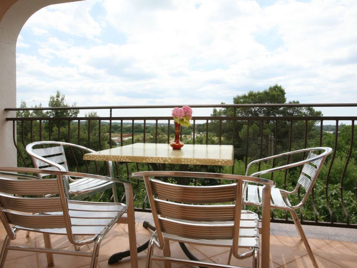60 M² Apartment ∙ 2 Bedrooms ∙ 4 Guests - Poreč
