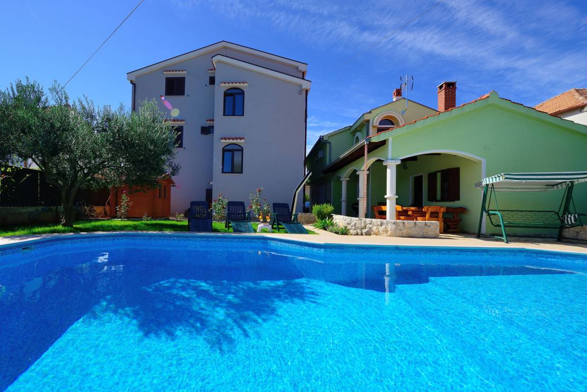 63 M² Apartment ∙ 2 Bedrooms ∙ 3 Guests - Zadar