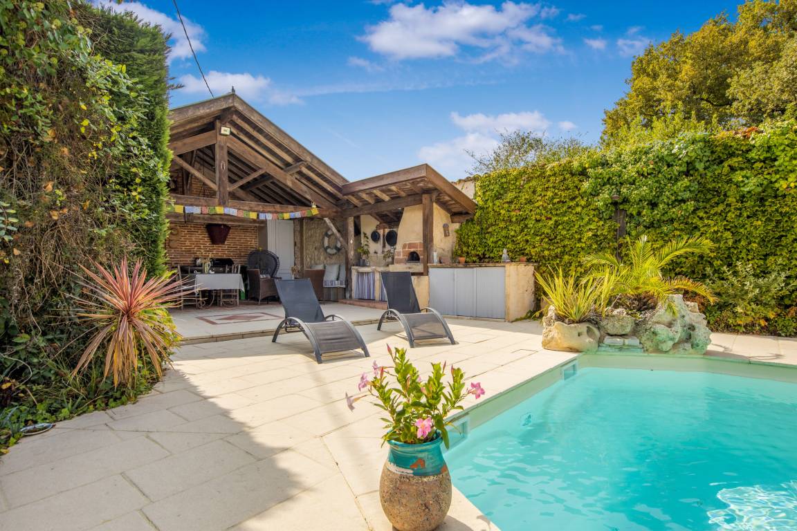 13 M² Bed And Breakfast ∙ 2 Bedrooms ∙ 4 Guests - Bordeaux