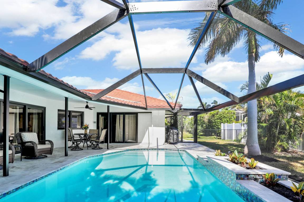 200 M² House ∙ 4 Bedrooms ∙ 8 Guests - Marco Island, FL