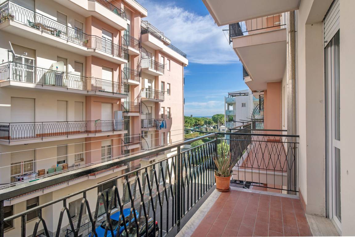 55 M² Apartamento ∙ 1 Habitación ∙ 6 Huéspedes - Albenga