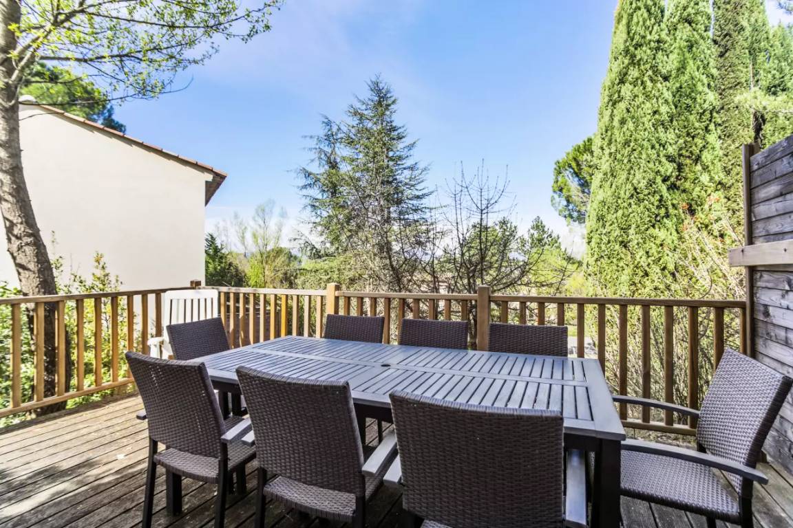 39 M² Huis ∙ 2 Slaapkamers ∙ 6 Gasten - Ruoms
