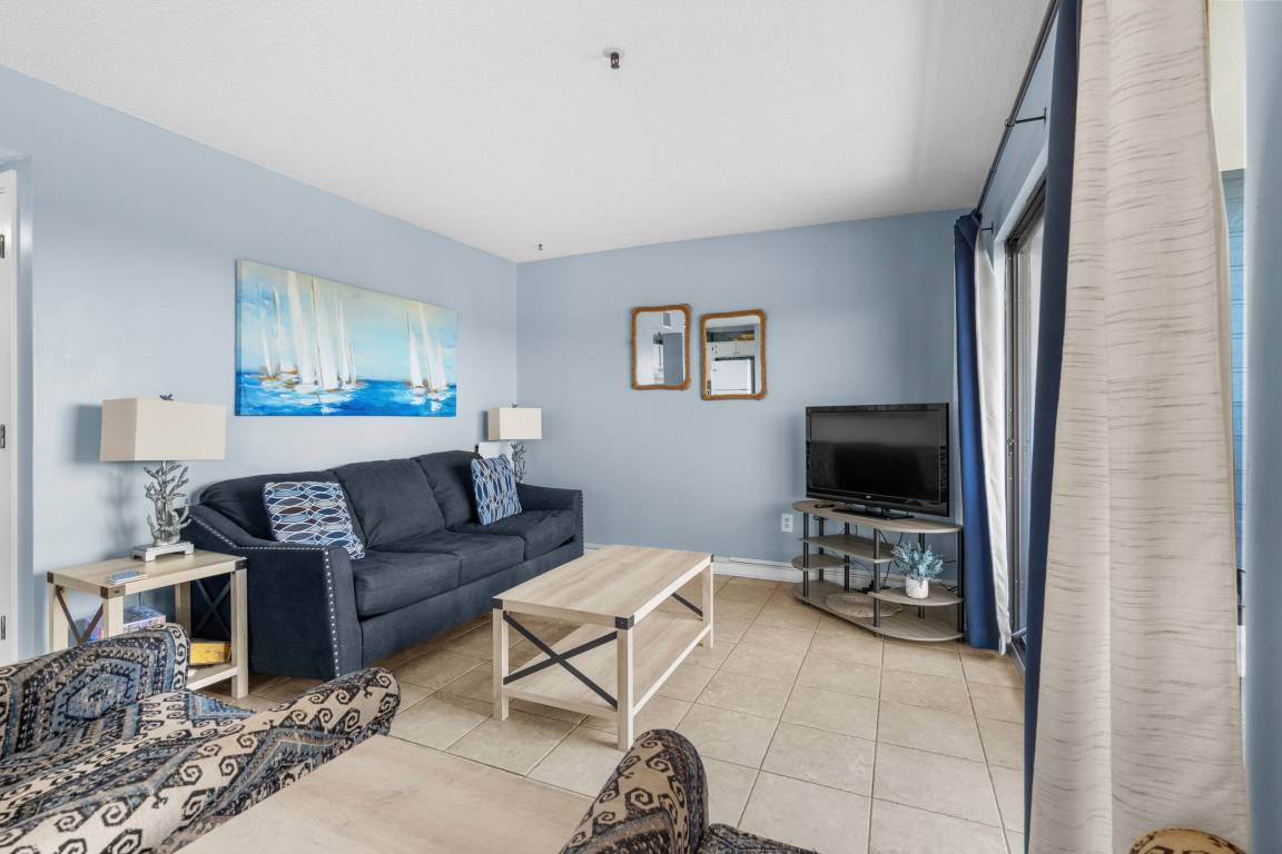 Condo ∙ 2 Bedrooms ∙ 6 Guests - Surfside Beach, SC
