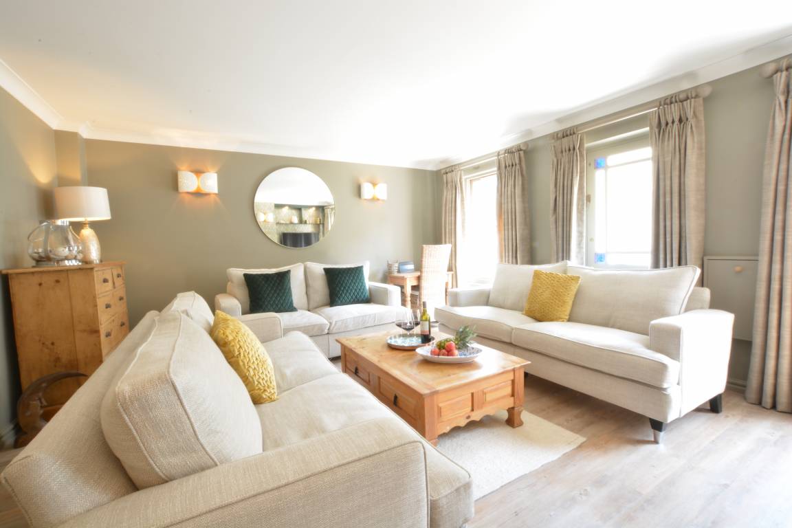 Cottage ∙ 3 Bedrooms ∙ 6 Guests - Aldeburgh