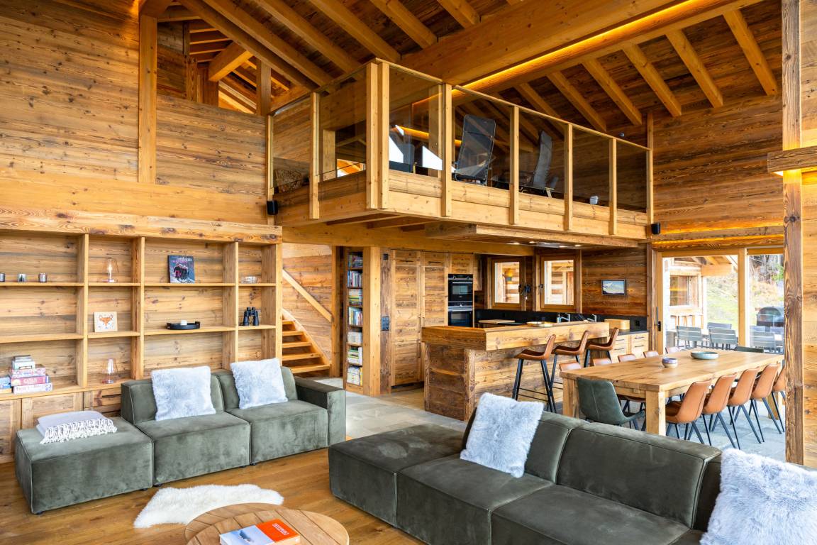 250 M² Chalet ∙ 5 Bedrooms ∙ 14 Guests - Switzerland