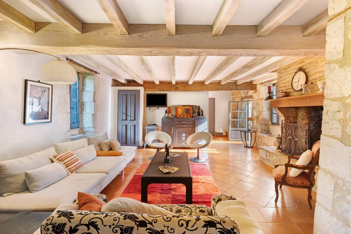 370 M² Maison De Vacances ∙ 4 Chambres ∙ 10 Personnes - Lauzun