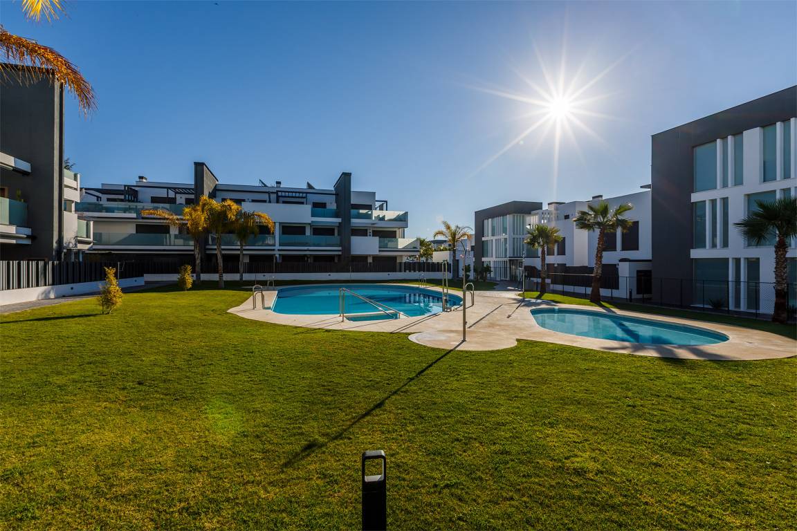 97 M² Apartament ∙ 2 Sypialnie ∙ 4 Gości - Torre del Mar