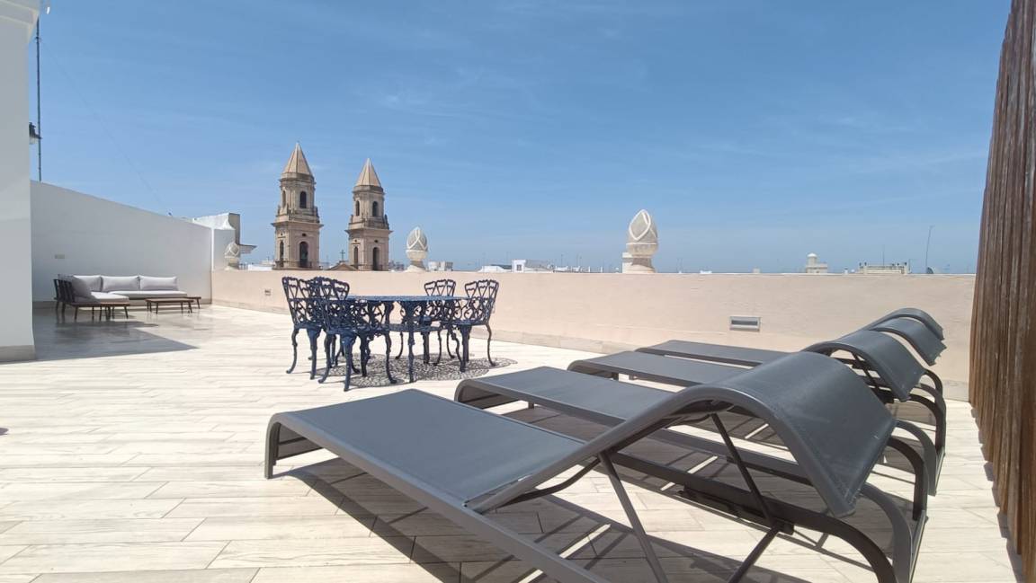 120 M² Ferienwohnung ∙ 3 Schlafzimmer ∙ 6 Gäste - Cádiz