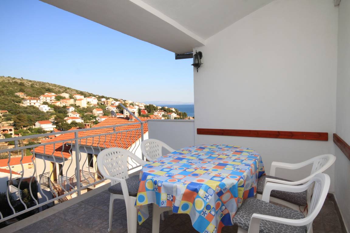 45 M² Ferienwohnung ∙ 2 Schlafzimmer ∙ 5 Gäste - Maslinica