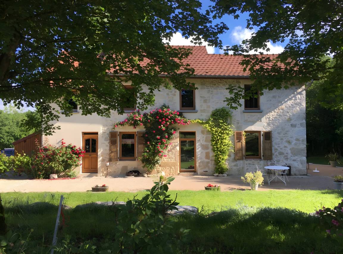 46 M² Maison De Vacances ∙ 2 Chambres ∙ 4 Personnes - Morestel