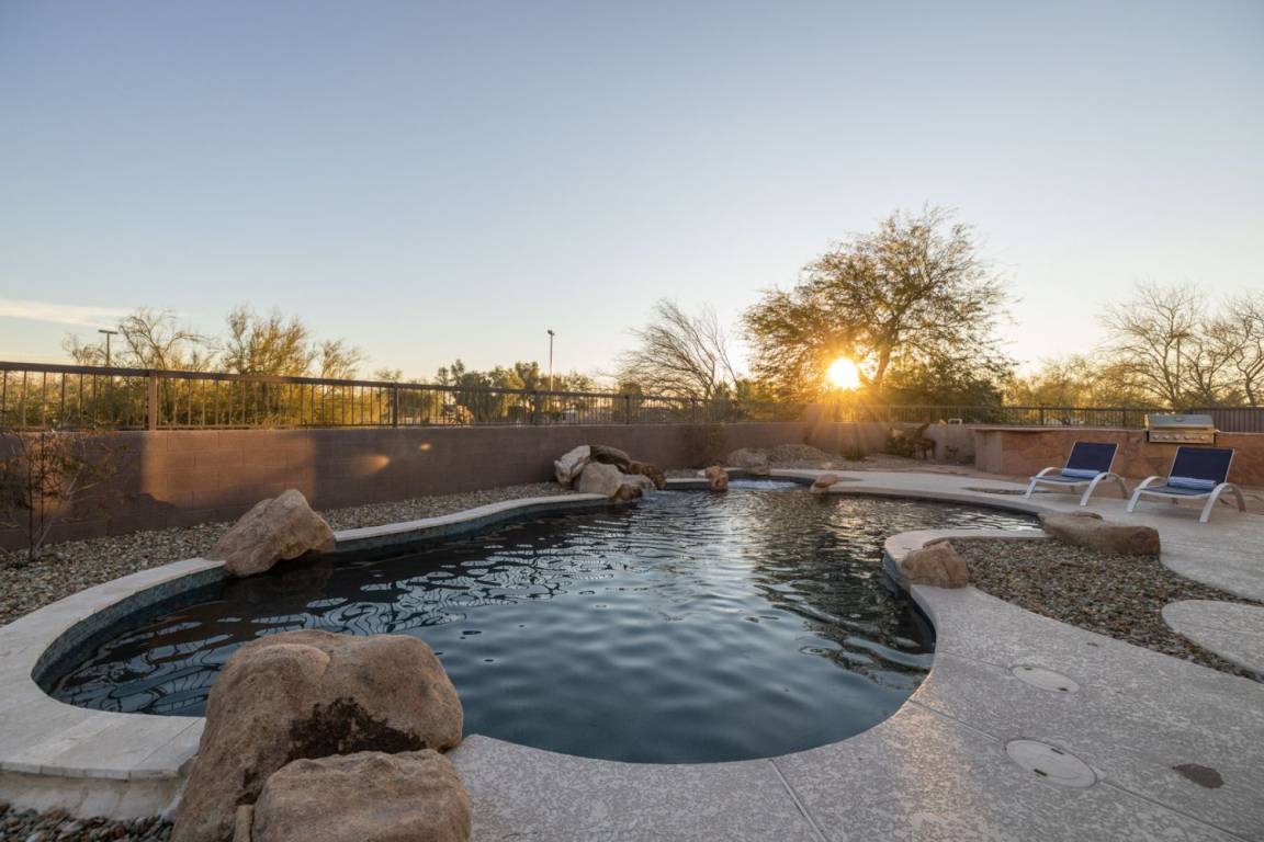 232 M² House ∙ 4 Bedrooms ∙ 11 Guests - Apache Junction