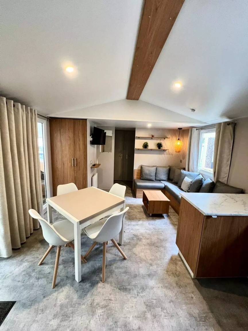 42 M² Caravan ∙ 1 Bedroom ∙ 7 Guests - Vendée