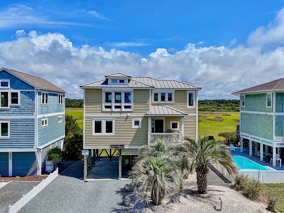 136 M² House ∙ 3 Bedrooms ∙ 7 Guests - Holden Beach, NC
