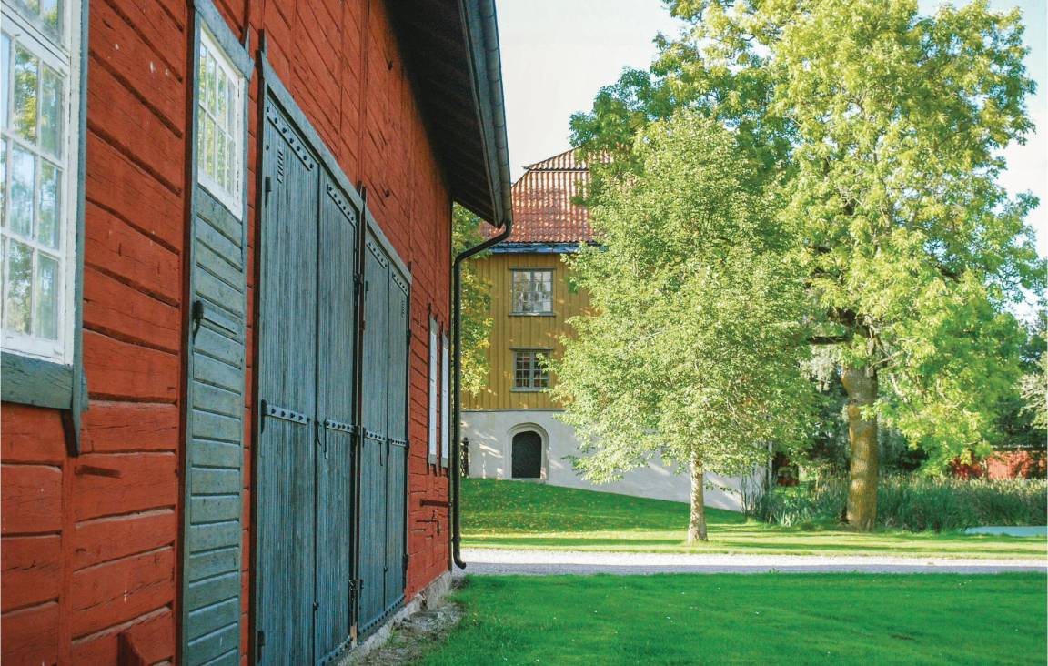 120 M² Maisonette ∙ 3 Bedrooms ∙ 6 Guests - Linköping