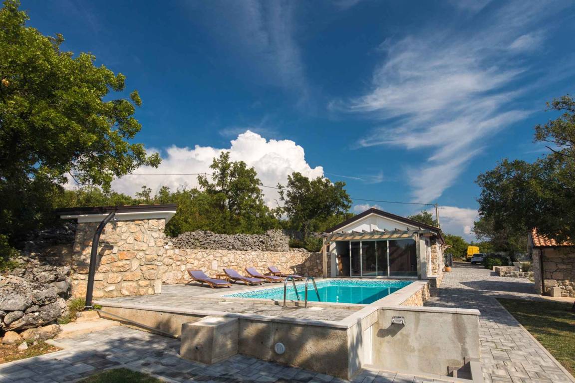 80 M² Ferienhaus ∙ 2 Schlafzimmer ∙ 5 Gäste - Jadranovo