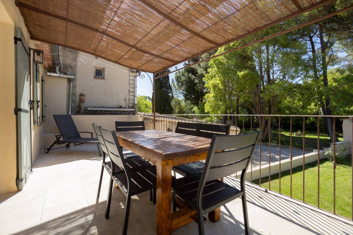 60 M² Appartement ∙ 2 Chambres ∙ 6 Personnes - Eygalières