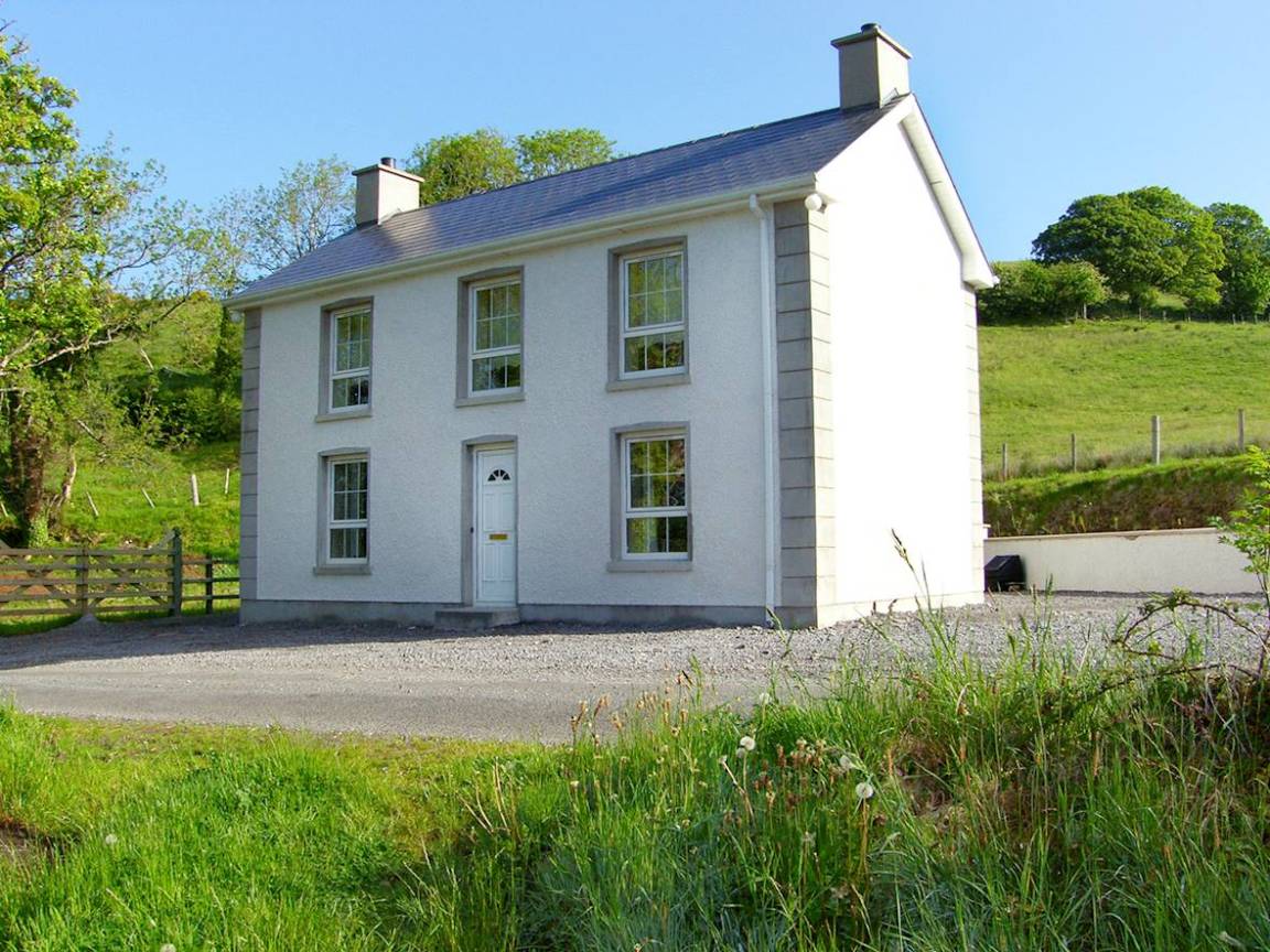 Cottage ∙ 3 Bedrooms ∙ 6 Guests - Donegal