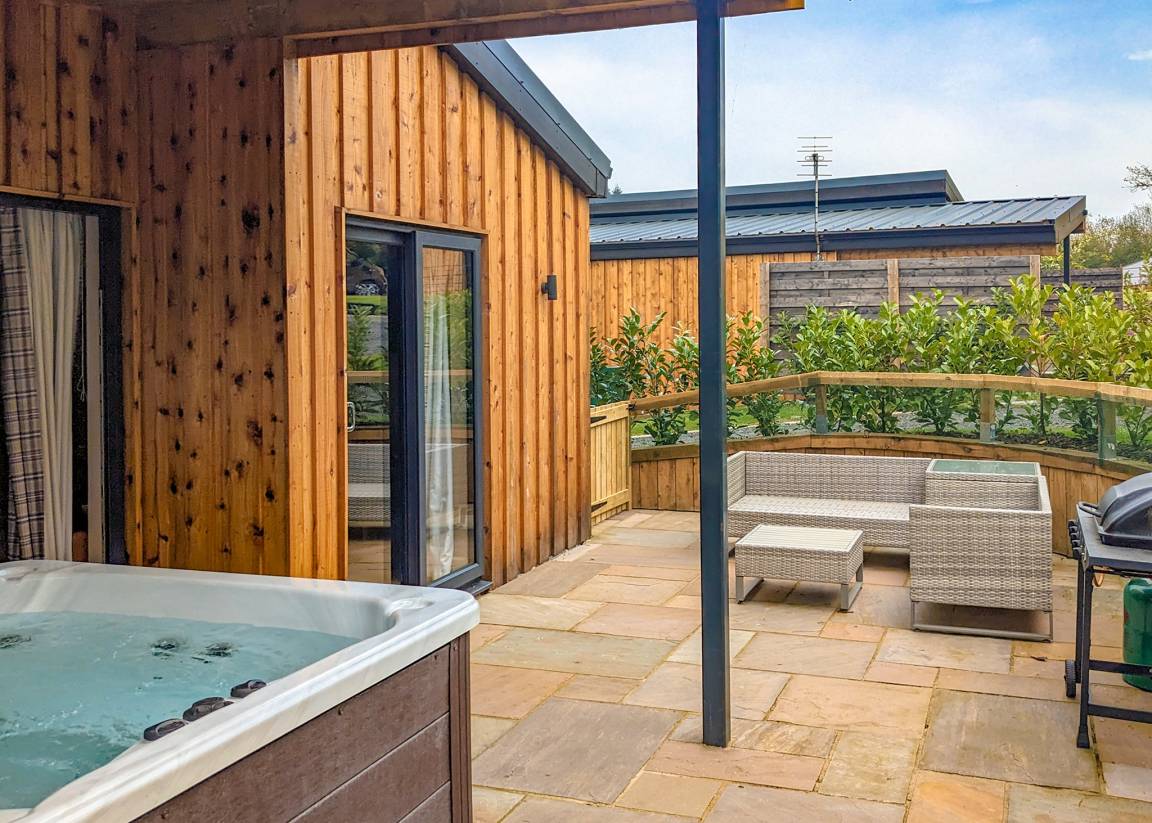 Chalet ∙ 2 Bedrooms ∙ 4 Guests - Cheshire