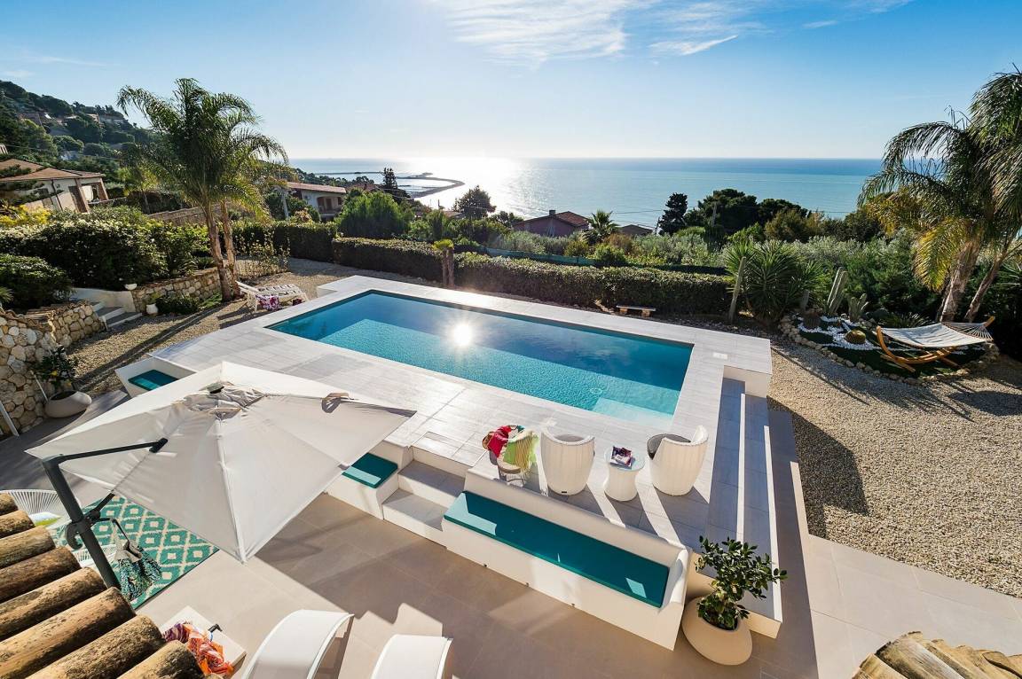 140 M² Villa ∙ 3 Bedrooms ∙ 6 Guests - Licata