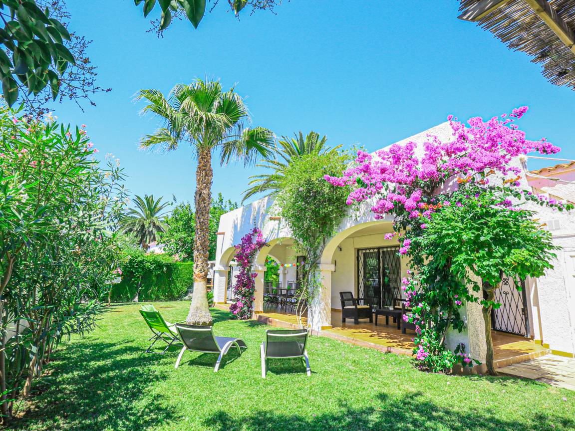 120 M² House ∙ 4 Bedrooms ∙ 8 Guests - Cambrils