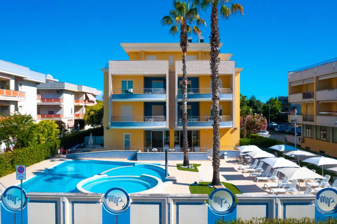 42 M² Appartamento Vacanza ∙ 1 Camera Da Letto ∙ 4 Ospiti - Martinsicuro