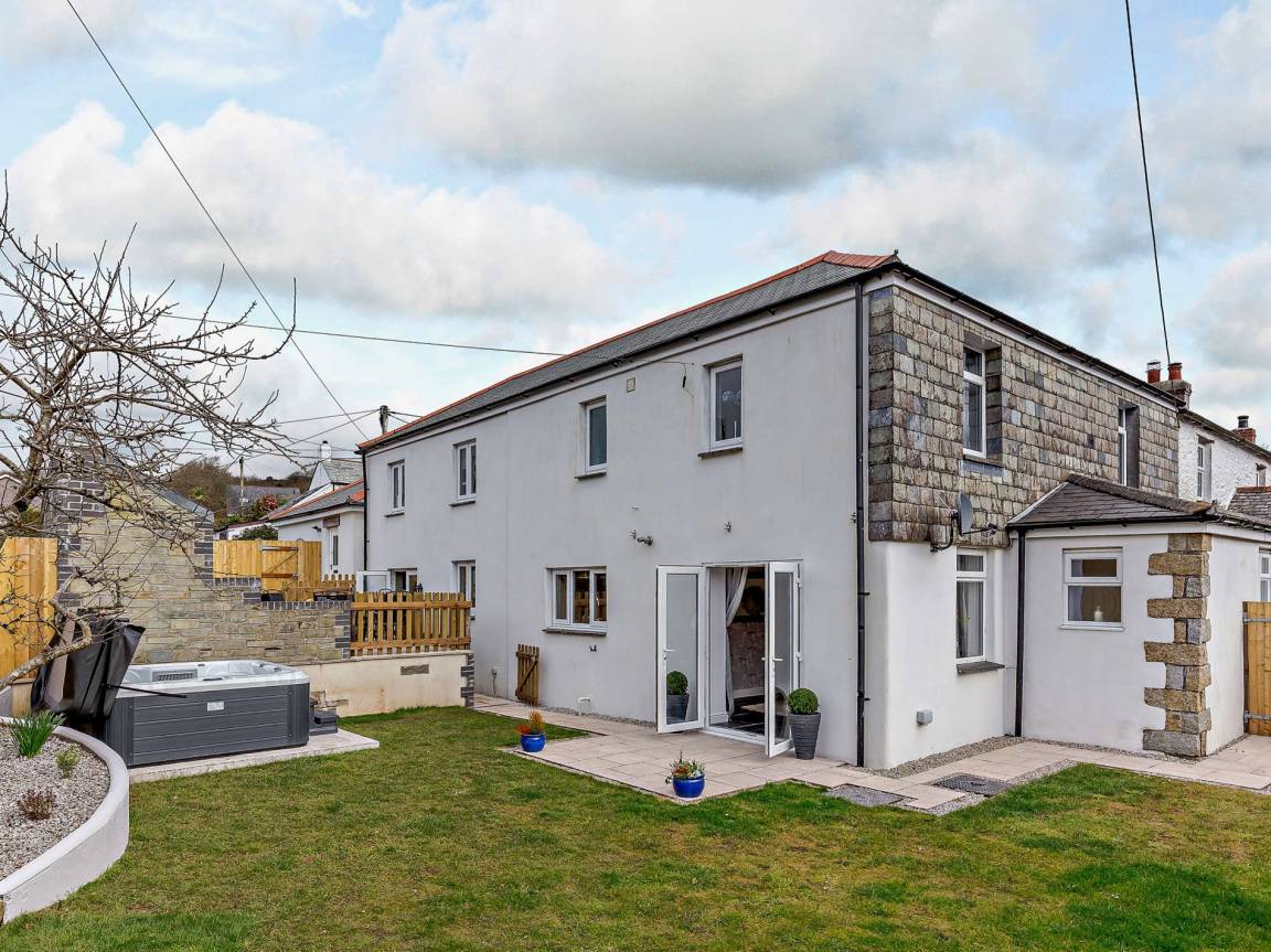 Cottage ∙ 4 Bedrooms ∙ 8 Guests - Liskeard