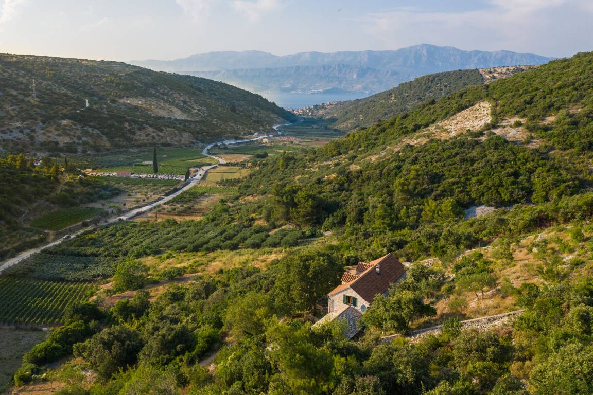 Villa ∙ 3 Slaapkamers ∙ 6 Gasten - Omiš