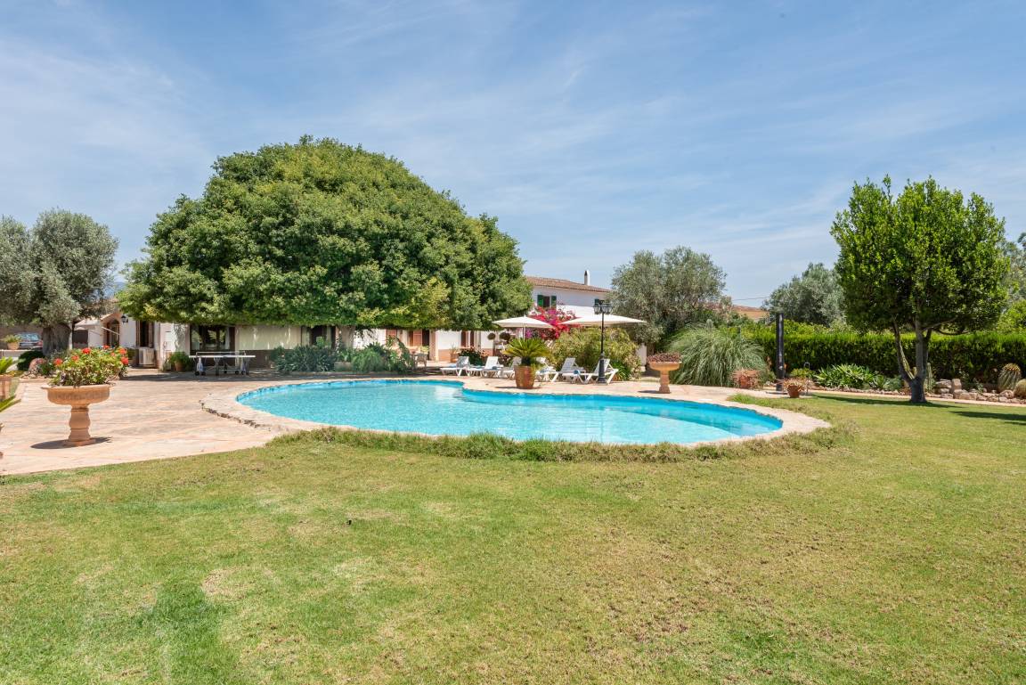 317 M² Villa ∙ 4 Bedrooms ∙ 8 Guests - Palma