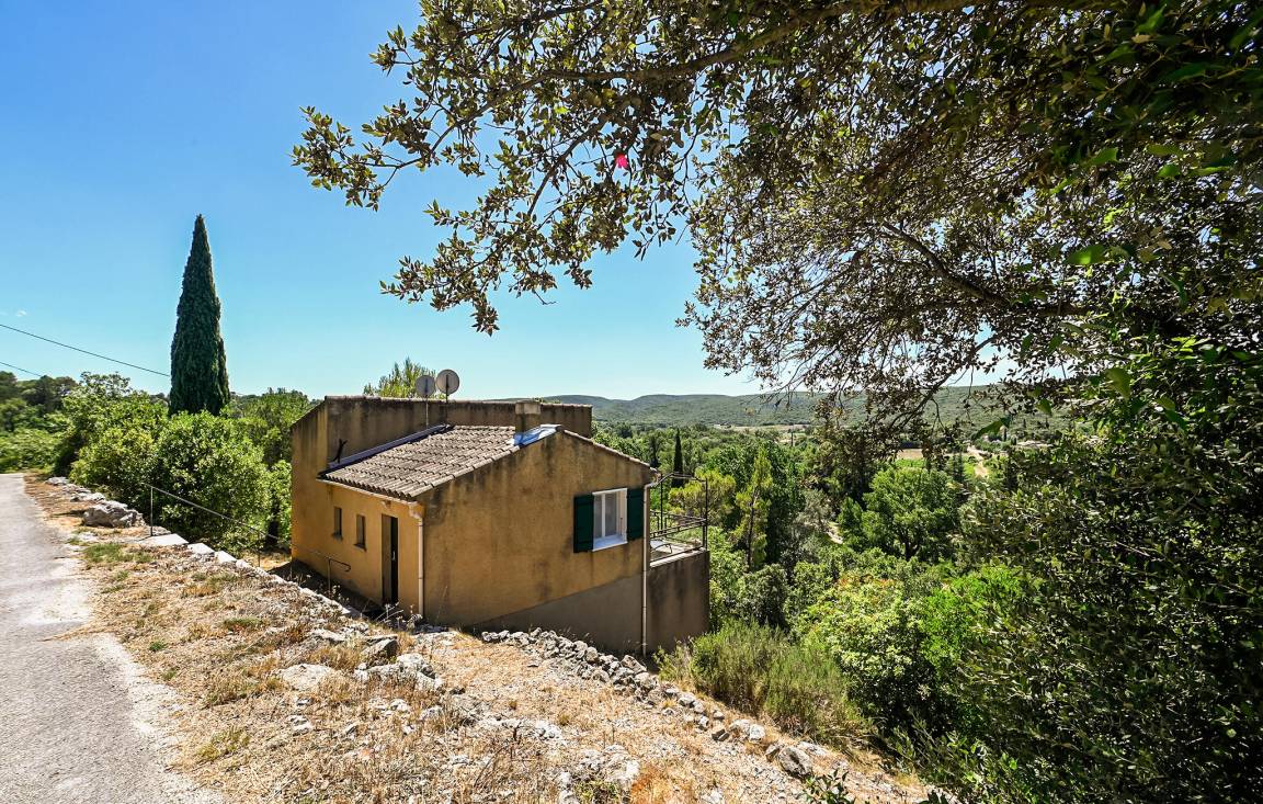 80 M² House ∙ 2 Bedrooms ∙ 6 Guests - Goudargues