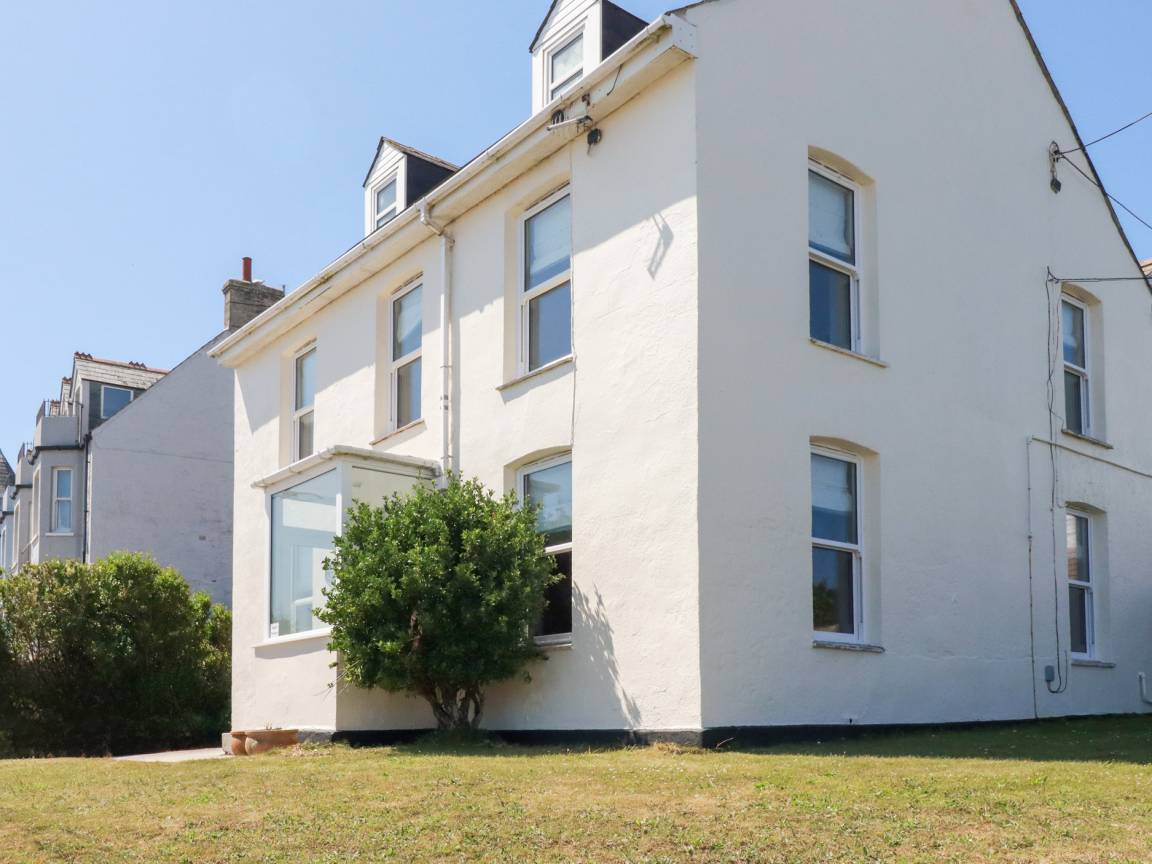 Cottage ∙ 5 Bedrooms ∙ 9 Guests - St Agnes