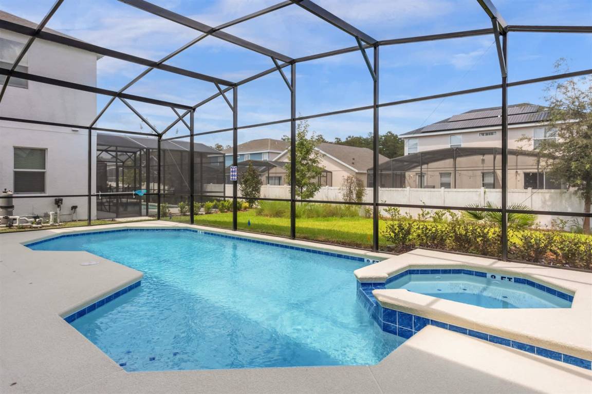303 M² House ∙ 8 Bedrooms ∙ 16 Guests - Kissimmee, FL
