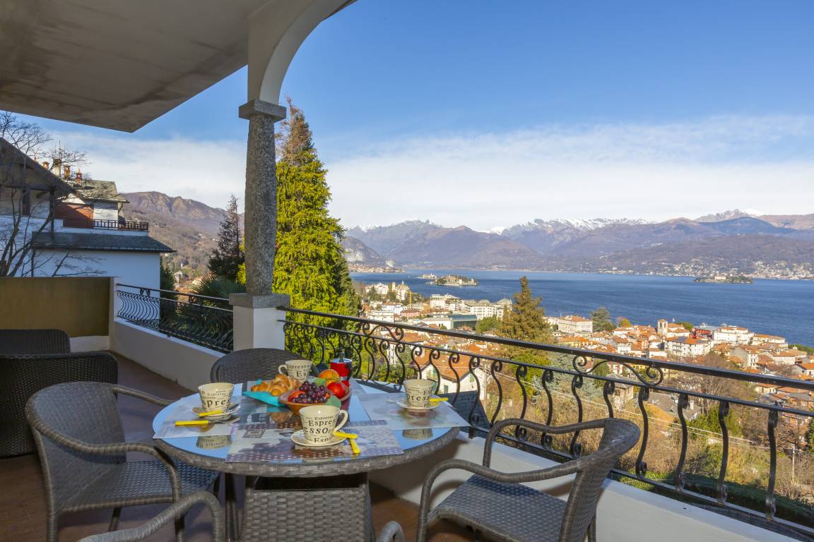 85 M² Appartement ∙ 2 Chambres ∙ 6 Personnes - Stresa