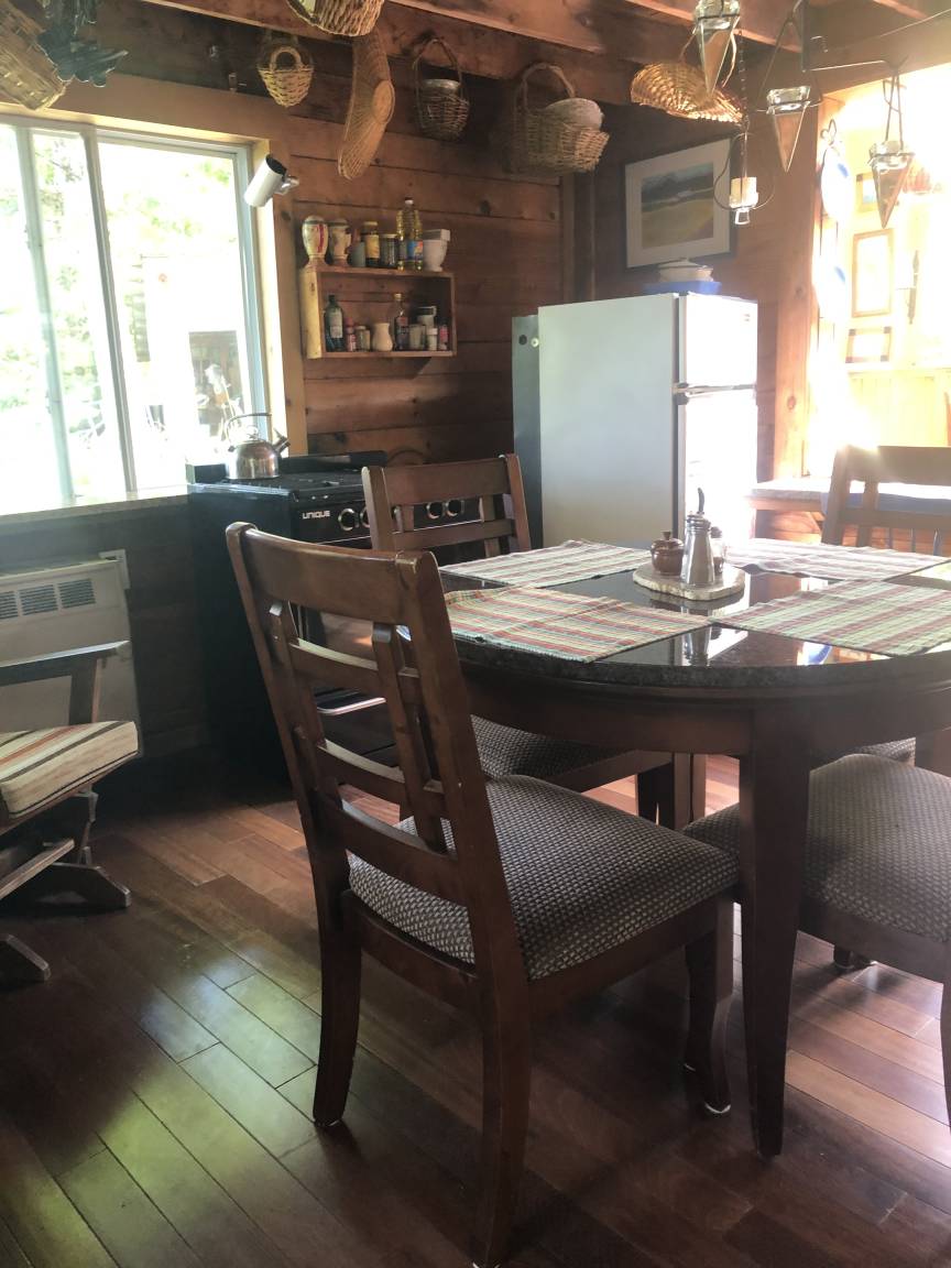 Cabin ∙ 2 Bedrooms ∙ 5 Guests - New England
