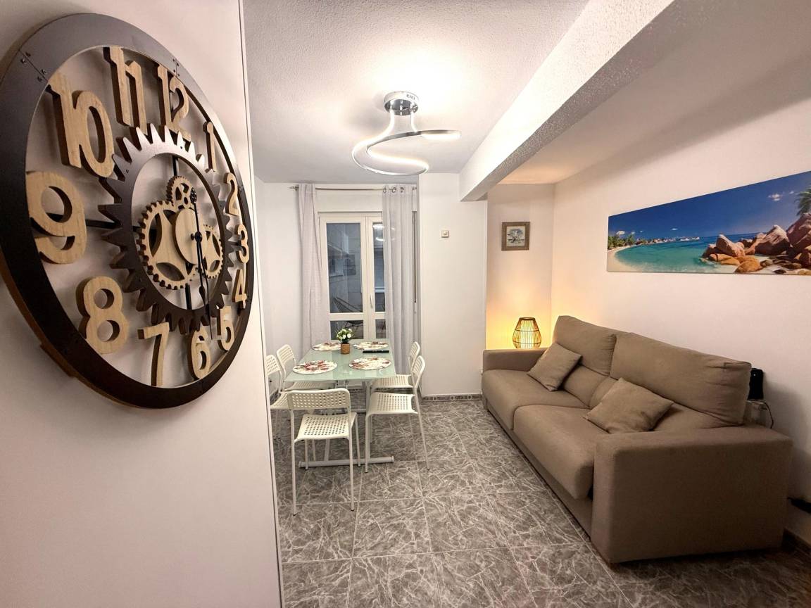 75 M² Apartment ∙ 3 Bedrooms ∙ 5 Guests - Santander