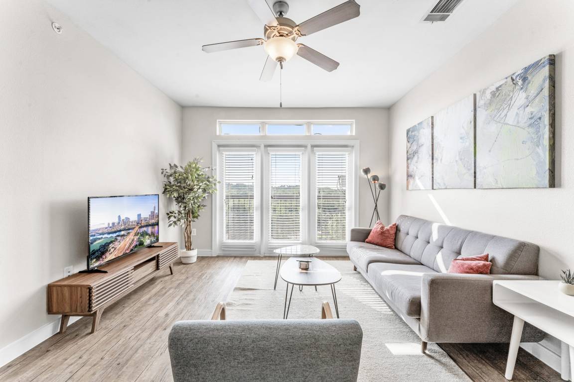 98 M² Apartamento ∙ 2 Habitaciones ∙ 6 Huéspedes - Austin