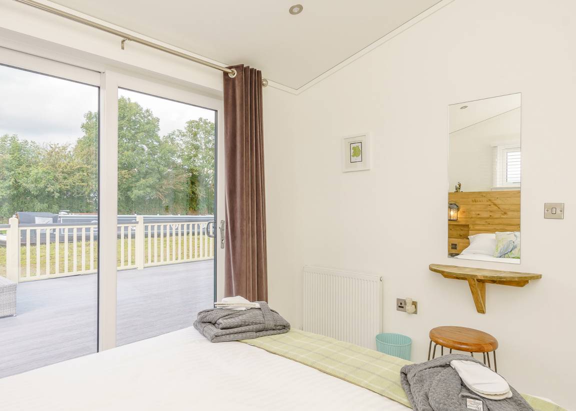 Chalet ∙ 2 Bedrooms ∙ 4 Guests - Cheshire