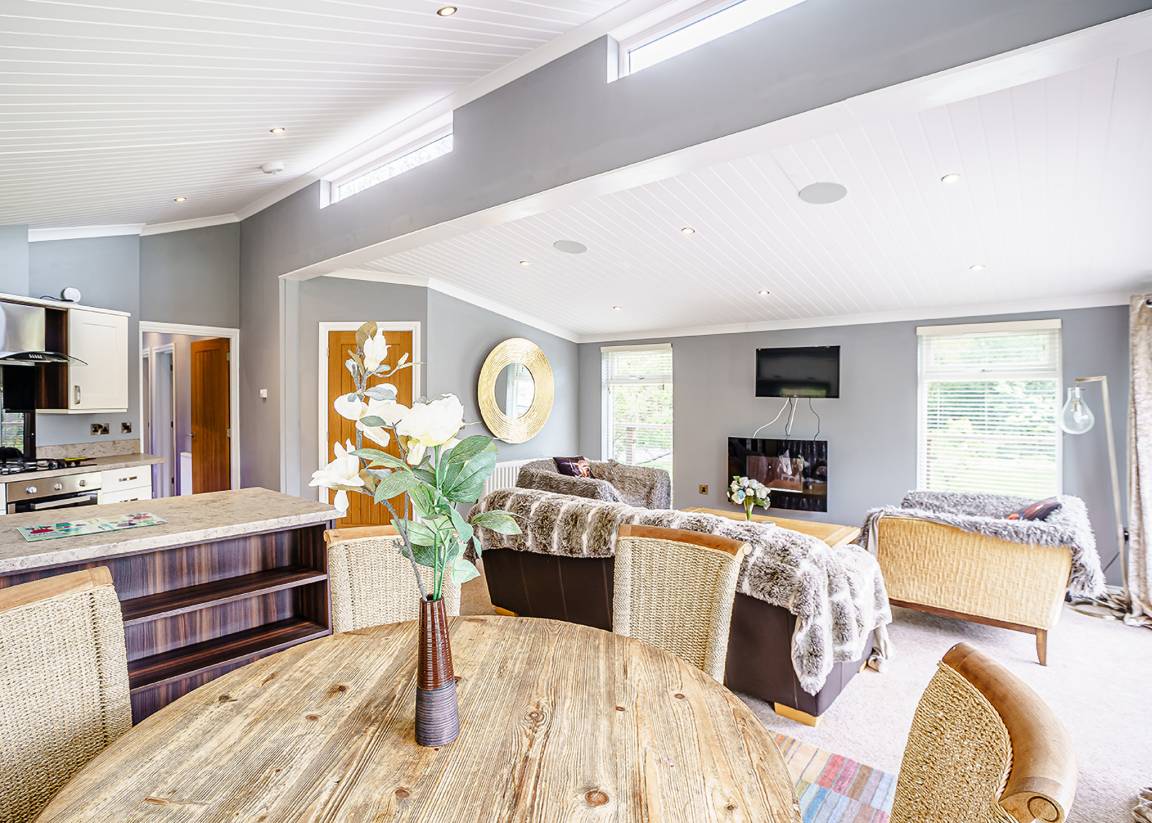 Chalet ∙ 3 Bedrooms ∙ 6 Guests - Rudyard Lake