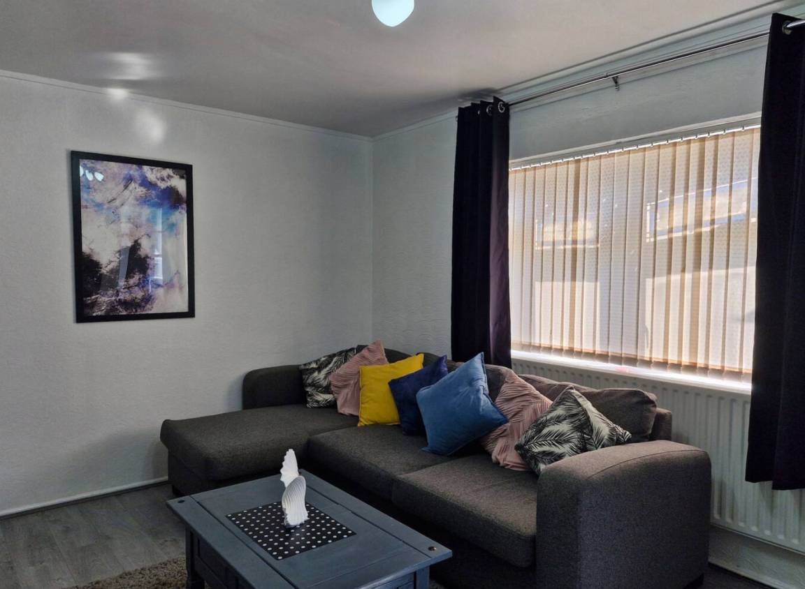 90 M² Casa ∙ 3 Habitaciones ∙ 5 Huéspedes - Nottingham